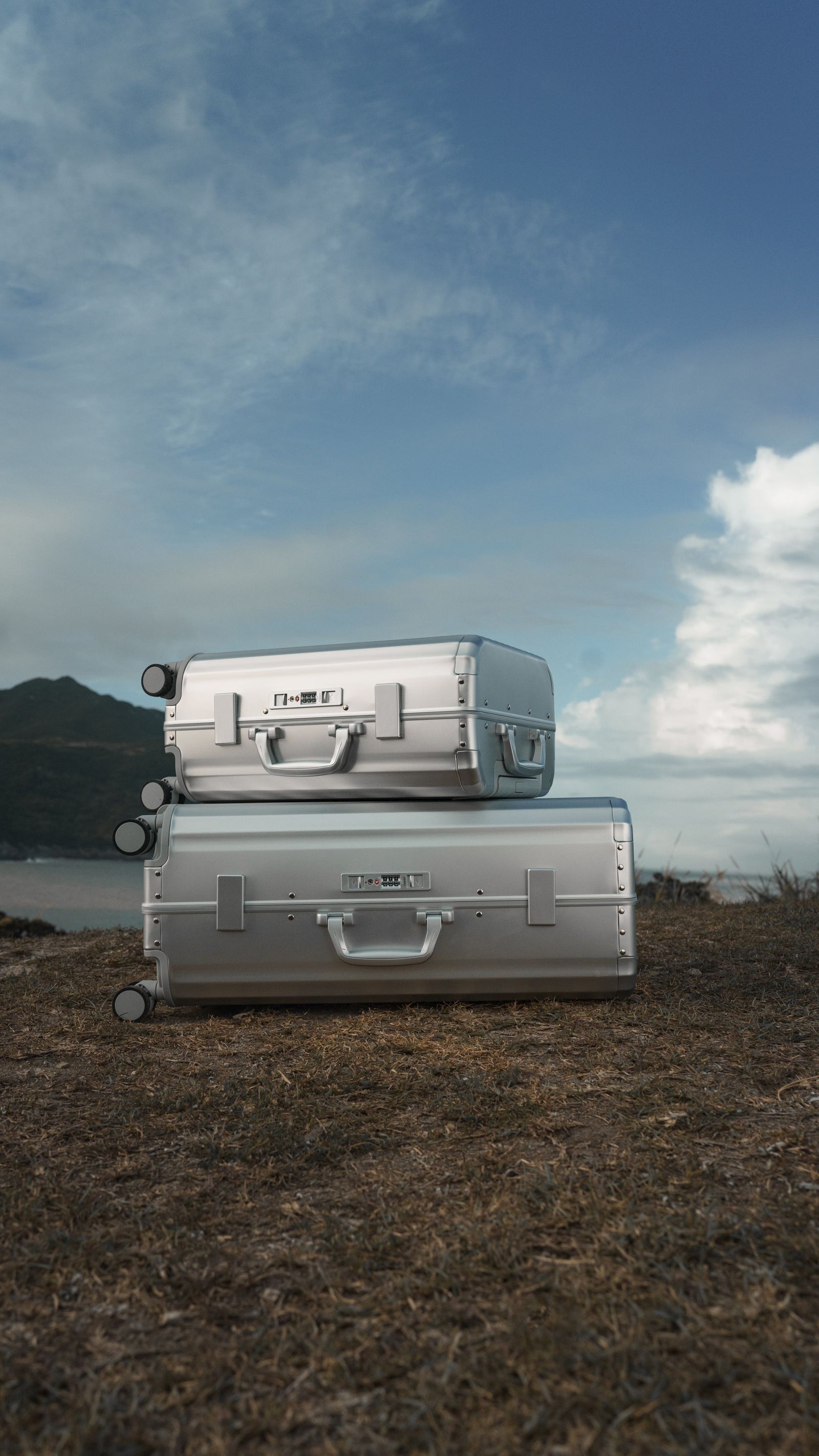 SPACE Aluminum Suitcase Gunmetal