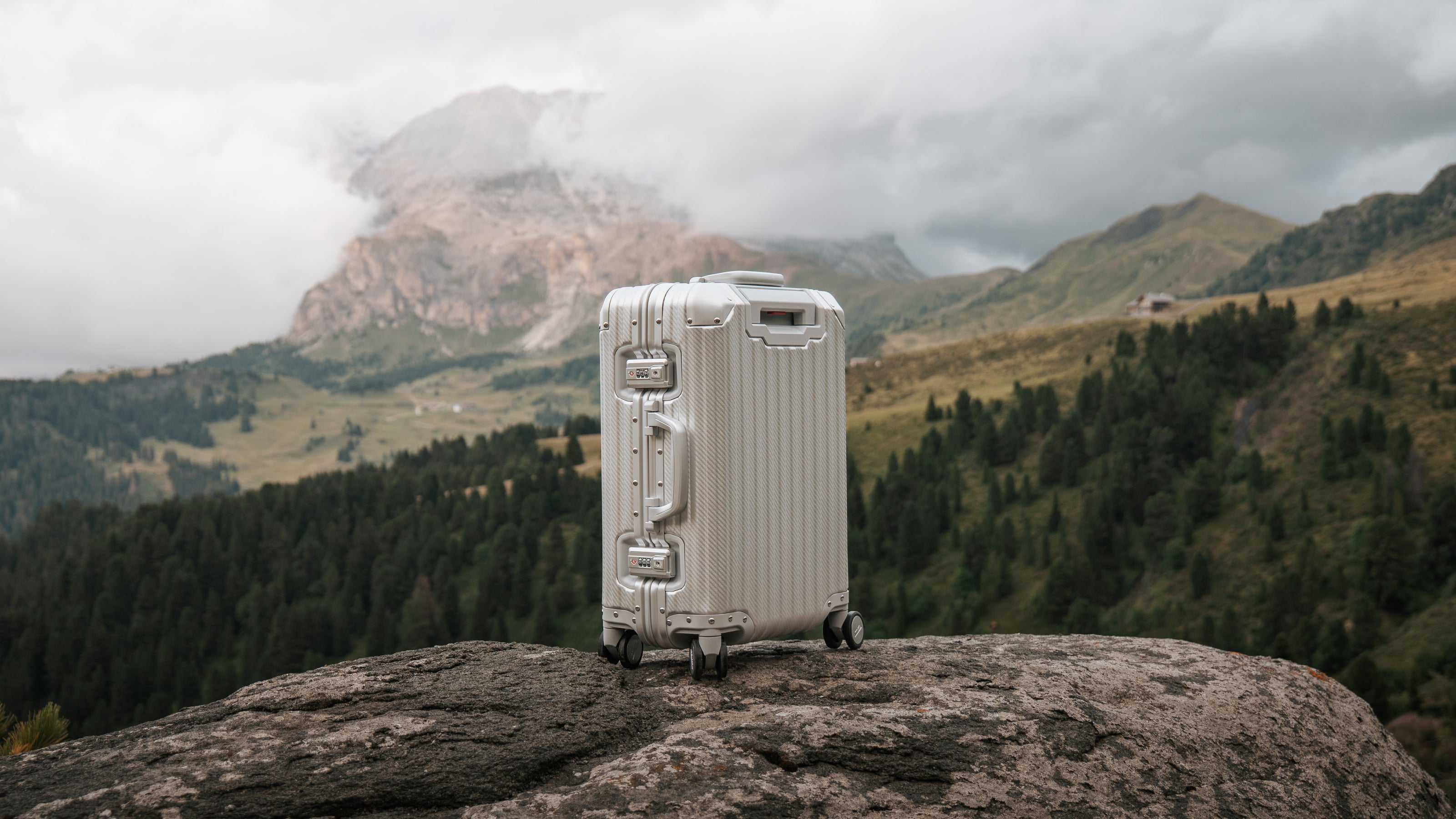 MVST Select: First-Class Luggage For Frequent Travelers